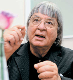 Introduction to Dator and the Manoa School - School of International ...